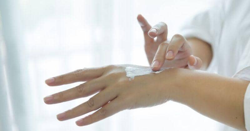 9 Cara Mengatasi Gatal karena Ulat Bulu | Popmama.com