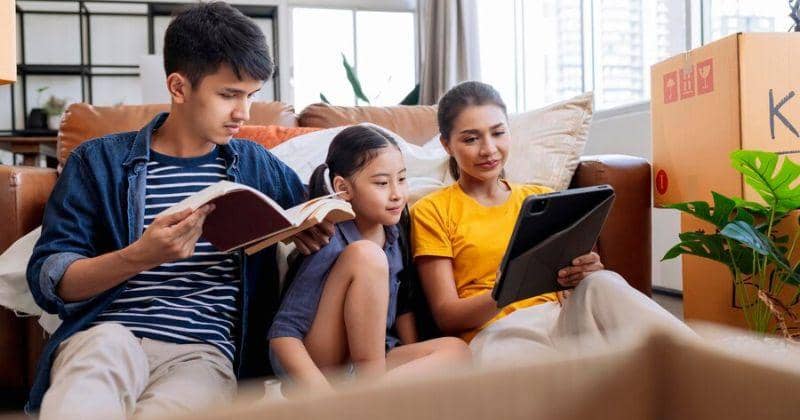 7 Tips Liburan Hemat Bersama Keluarga Tanpa Menguras Dompet | Popmama.com