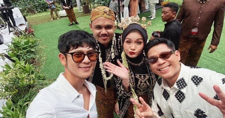 7 Fakta Pernikahan Salma Salsabil dan Dimansyah Laitupa | Popmama.com