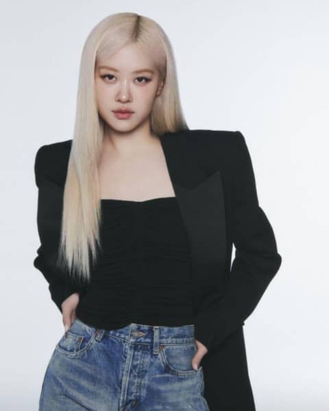 Rose BLACKPINK Resmi Jadi Brand Ambassador YSL Beauty | Popmama.com
