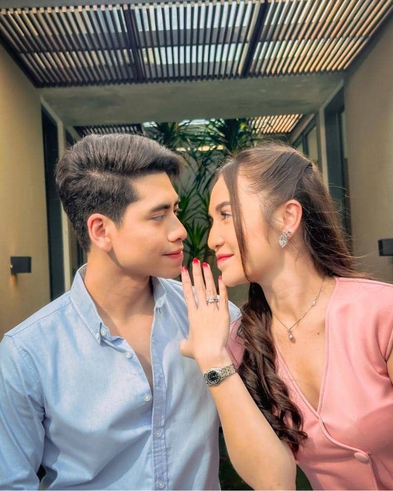 5 Fakta Athalla Naufal Lamar Elina Joerg di Hari Valentine | Popmama.com