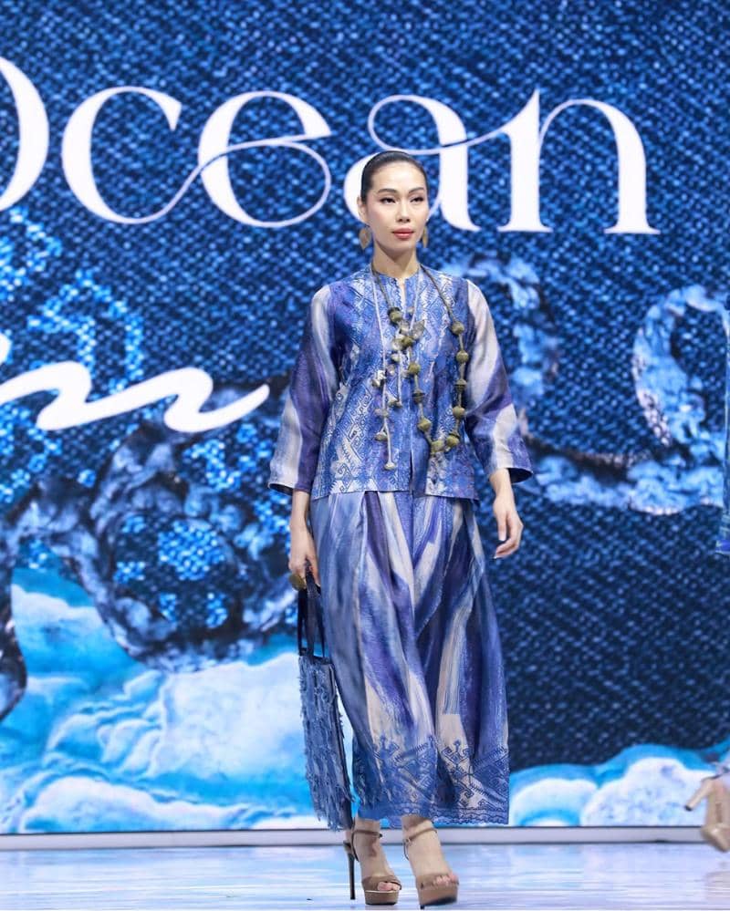 7 Rekomendasi Merek Batik Kekinian, Cocok untuk Lebaran 2025 | Popmama.com