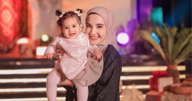 Tips agar Bayi Merangkak Lincah seperti Humaira Anak Zaskia | Popmama.com