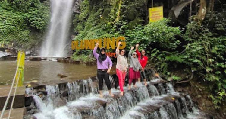 15 Wisata Trawas Terbaik yang Wajib Dikunjungi | Popmama.com