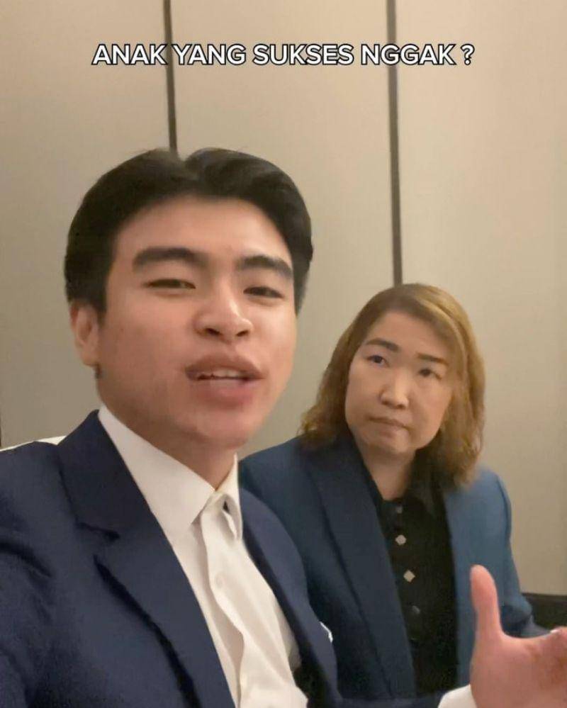 5 Fakta Keluarga Steven Wongso, Kompak dengan Mamanya | Popmama.com