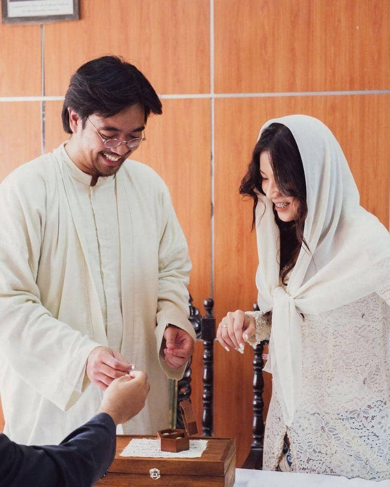 Danilla Riyadi Resmi Umumkan Telah Menikah di November 2024 | Popmama.com