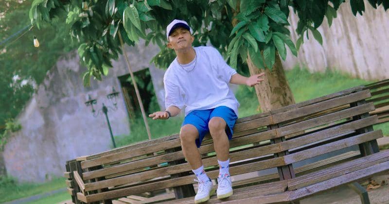 Makna Lirik Lagu 'Stecu Stecu' Faris Adam, Viral di TikTok | Popmama.com