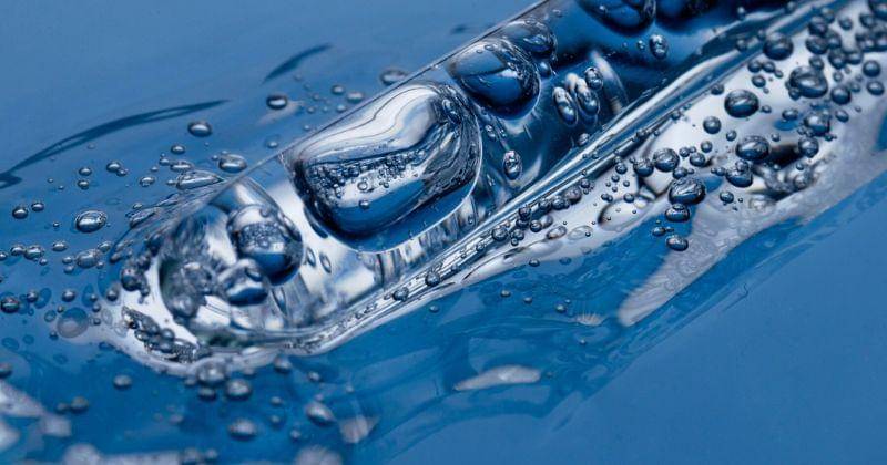 Apa Itu Demin Water atau Air Demineral? | Popmama.com