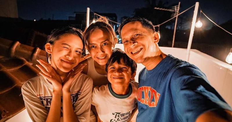 8 Fakta Keluarga Quinn Salman Pemeran Meri di Film Jumbo | Popmama.com