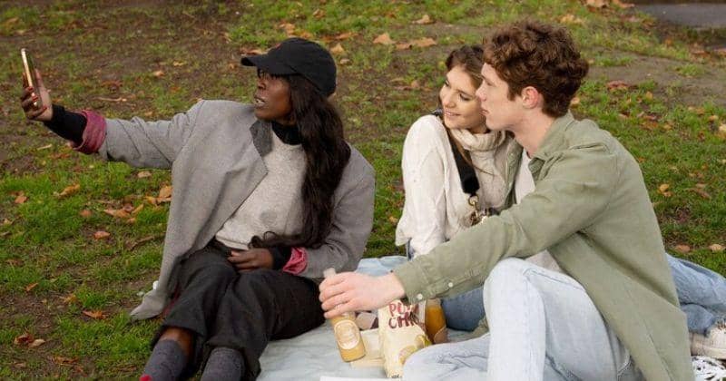 Apa Itu Backburner? Istilah yang Viral di TikTok | Popmama.com