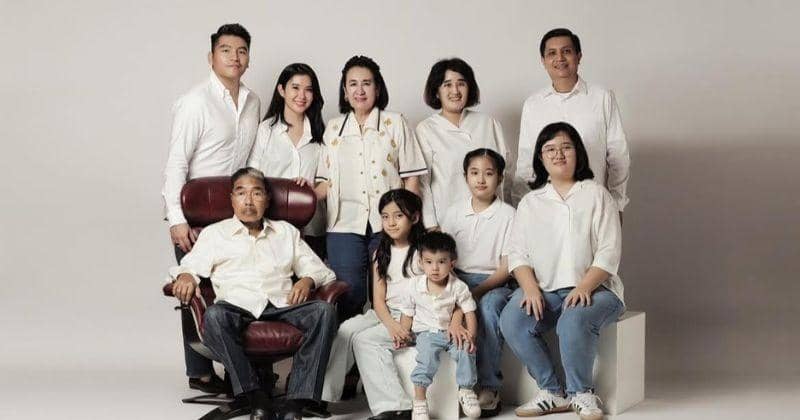 7 Fakta Keluarga Hotma Sitompul yang Jarang Diketahui | Popmama.com