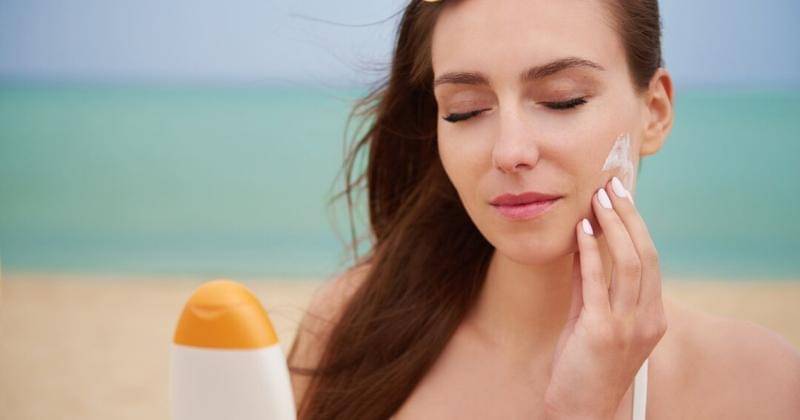 Perbedaan antara Sunscreen Azarine Hijau, Biru dan Oranye! | Popmama.com