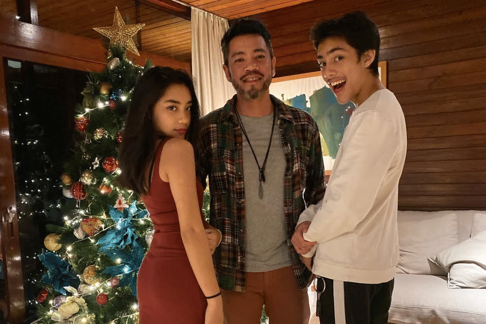 Profil dan Biodata Baila Fauri, Member no na yang Curi Perhatian ...