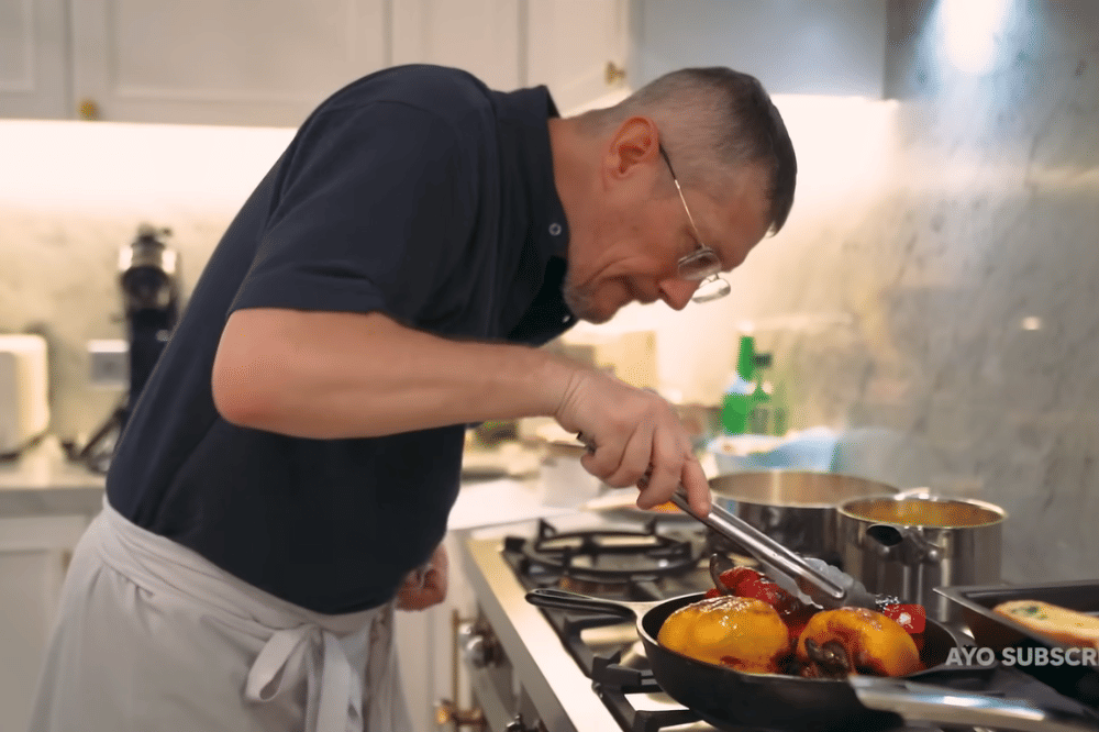 8 Fakta Orangtua Maxime Bouttier, Papanya Koki Bintang 5 | Popmama.com