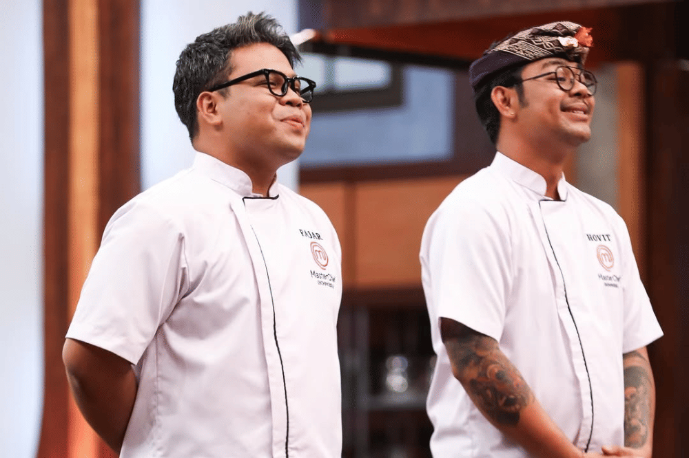 5 Fakta Keluarga Fajar, Juara MasterChef Indonesia Season 12 | Popmama.com