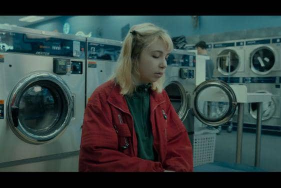 Lirik Lagu 'Prom Queen' Beach Bunny dan Artinya | Popmama.com