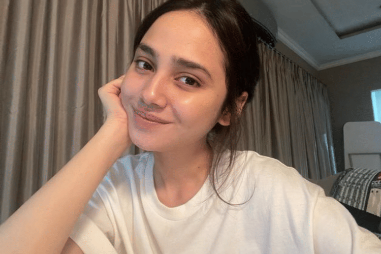 10 Foto Transformasi Syifa Hadju dari Kecil hingga Sekarang | Popmama.com