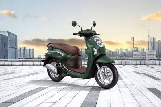 12 Rekomendasi Motor untuk Perempuan, Ringan dan Stylish | Popmama.com