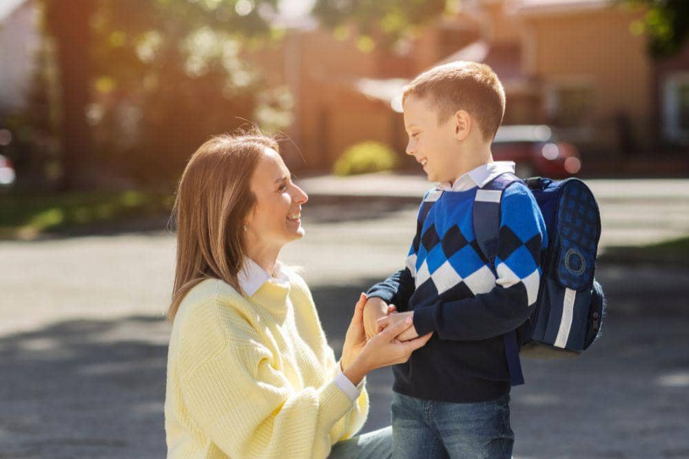 Apakah Masuk Sekolah Jam 6 Pagi Efektif untuk Anak? | Popmama.com