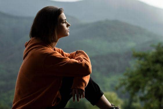 Lirik Lagu dan Chord 'Sekecewa Itu' Angga Candra, Tentang Menyuarakan ...