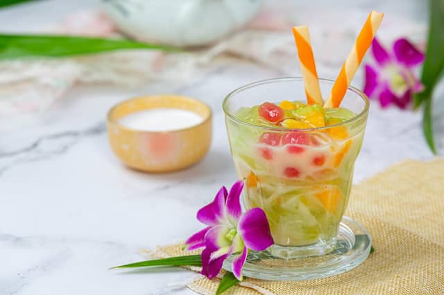Resep Es Puding Buah, Dessert Segar yang Bikin Happy! | Popmama.com
