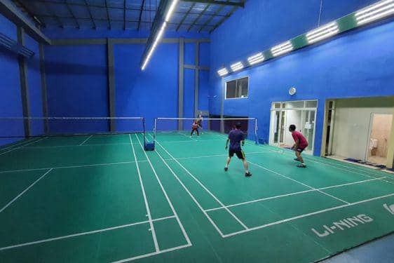 10 Sewa Lapangan Badminton Surabaya dan Harganya | Popmama.com