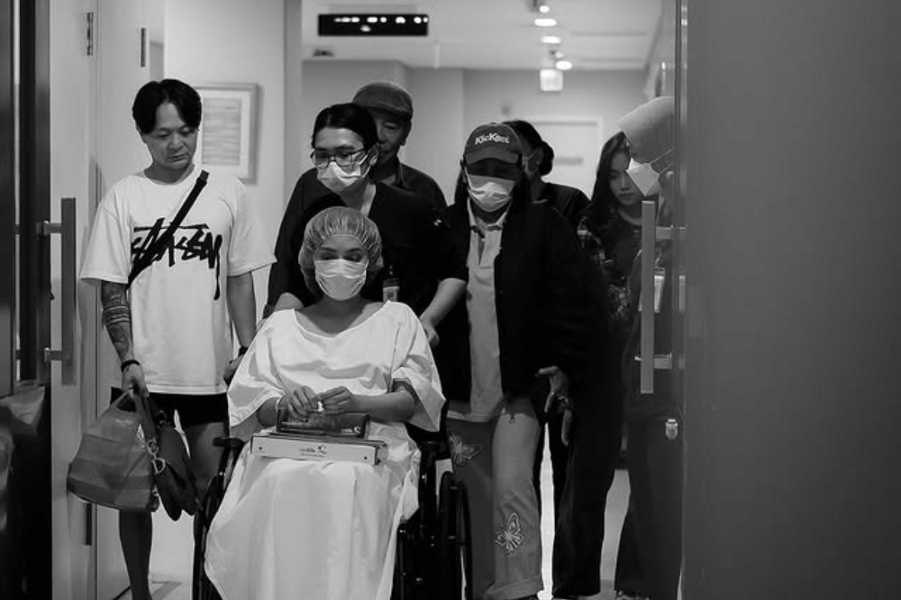 Baby Andrew Raxy Neil Jadi Cucu Pertama di Keluarga Erica Karlina | Popmama.com