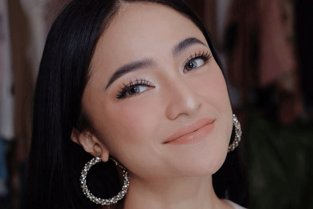 5 Fakta Calon Suami Marshanda yang Jatuh dari Apartemen | Popmama.com