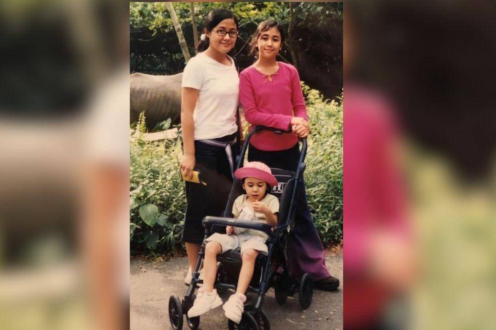 19 Foto Sherina Kecil hingga Sekarang | Popmama.com