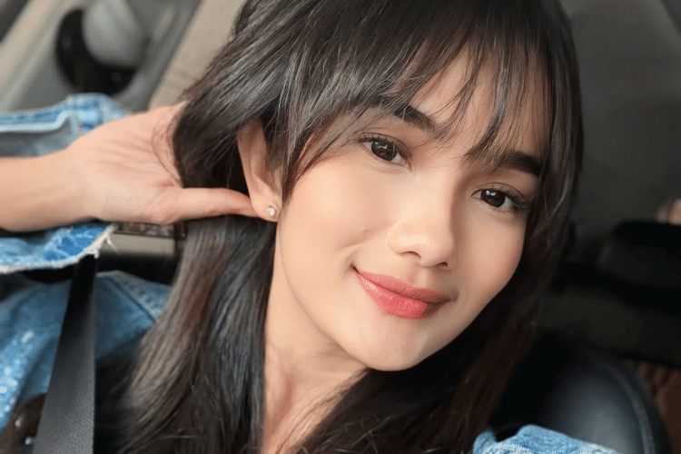 5 Fakta Keluarga Faby Marcelia Mantan Istri Revand Narya | Popmama.com