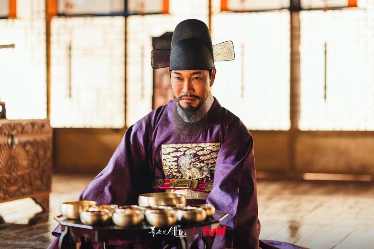 25 Nama Bayi Laki-Laki Terinspirasi Drakor Bon Appetit, Your Majesty | Popmama.com