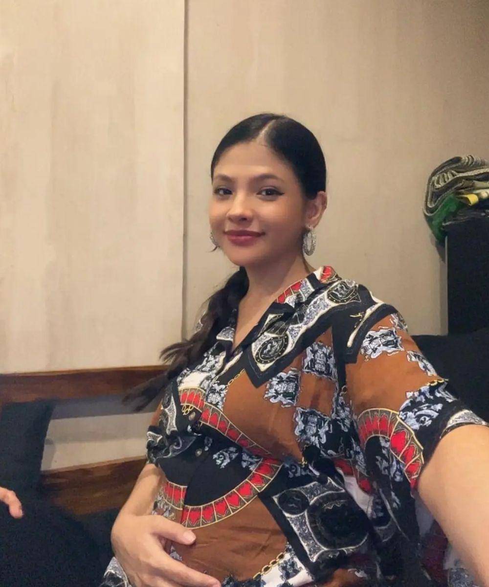 Sara Fajira Melahirkan Anak Pertama Perempuan | Popmama.com