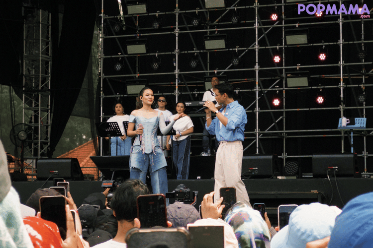 Nostalgia, Raisa Duet dengan Afgan dan Juicy Luicy di Pestapora 2025 | Popmama.com