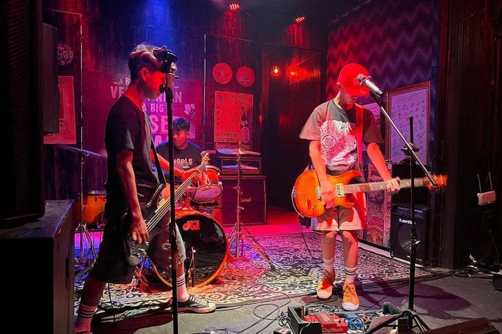 Mengenal Personel Sukses Lancar Rejeki (SLR), Band Punk Rock Asal ...