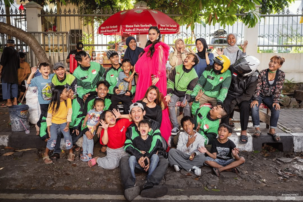 7 Foto Maternity Septi Pengamen Jalanan yang Viral di Media Sosial ...