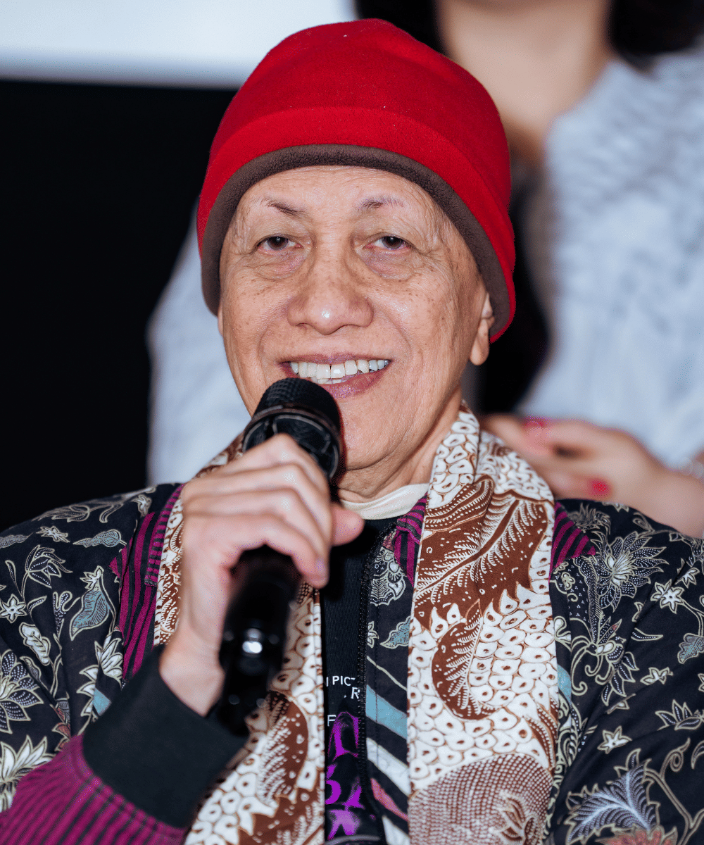 Fakta Keluarga Didik Nini Thowok Cast Film Perempuan Pembawa Sial | Popmama.com