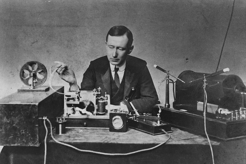 Penemu Radio di Dunia | Popmama.com