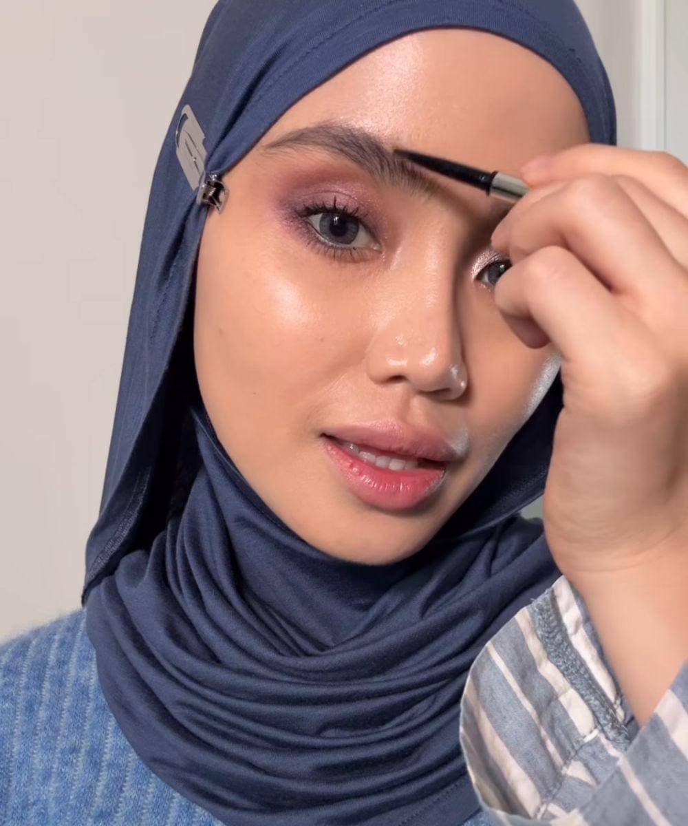 Step by Step Makeup untuk Akad ala Sashfir | Popmama.com