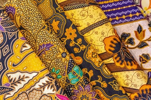 Hari Batik Nasional 2025 sebagai Makna Budaya Meski Bukan Hari Libur ...