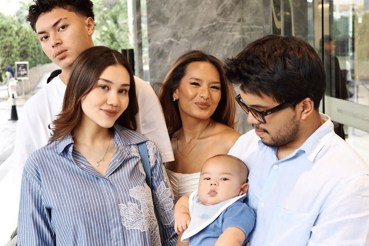 7 Foto Arash Bersama Aaliyah Massaid dan Thariq Halilintar | Popmama.com