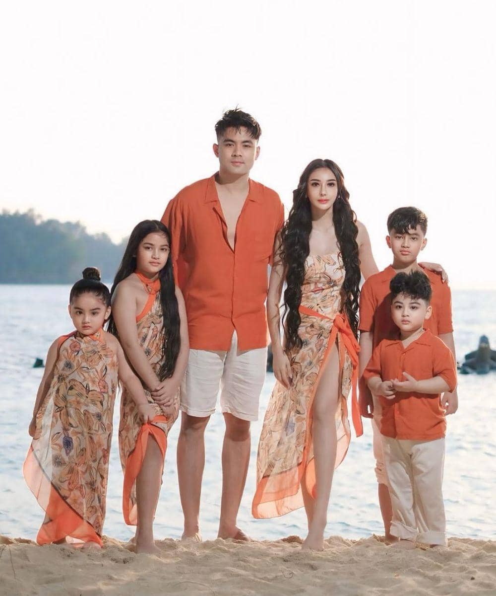 11 Potret 4 Anak Apris Devita dan Guntur Triyoga, Kompak dan Stylish ...