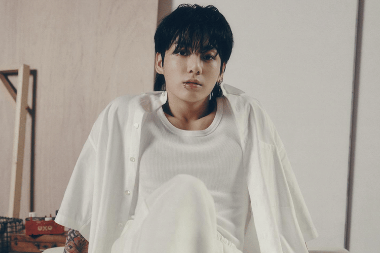 Jungkook BTS Jadi Solois K-Pop Pertama yang Capai 9.6M Streams di Spotify | Popmama.com
