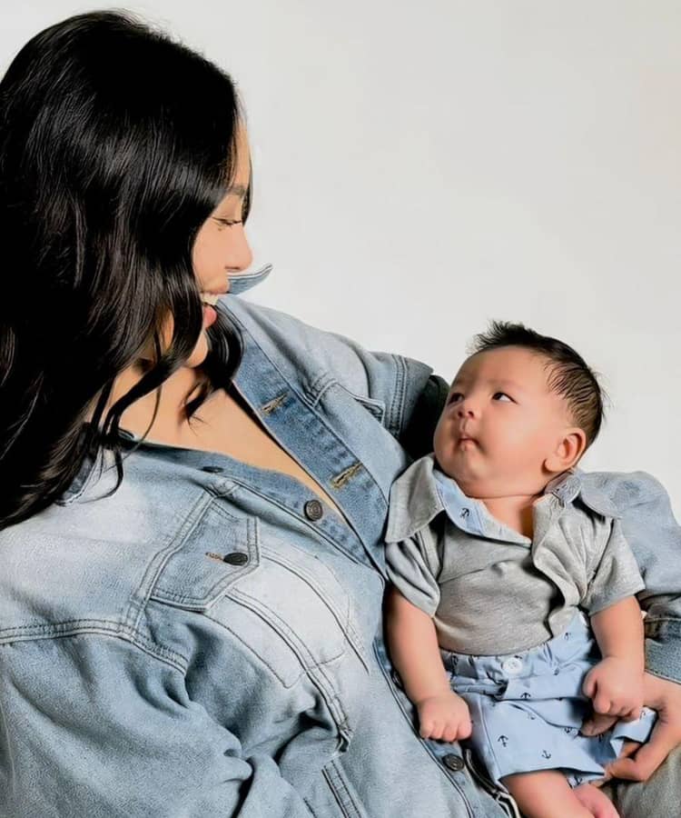7 Foto Andrew Anak Erika Carlina dalam Berbagai Ekspresi, Bikin Gemas ...