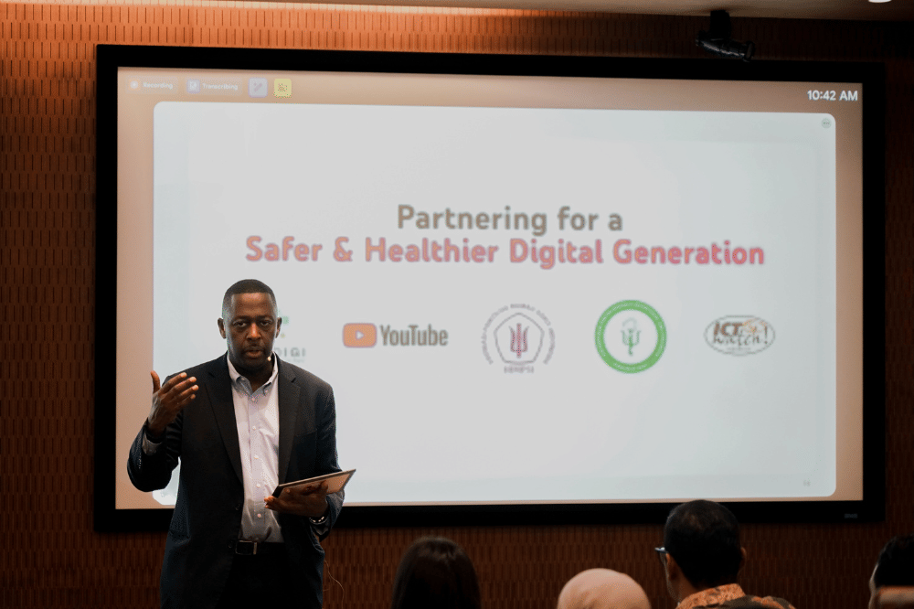 Screen Time Lebih Aman, YouTube Perketat Fitur-fitur Proteksi Anak! | Popmama.com