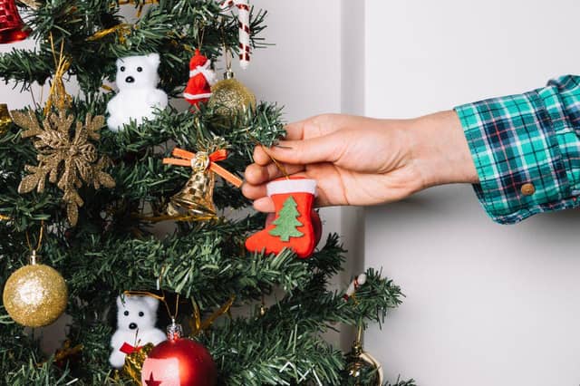 7 DIY Pohon Natal dari Tutup Botol, Unik Banget | Popmama.com