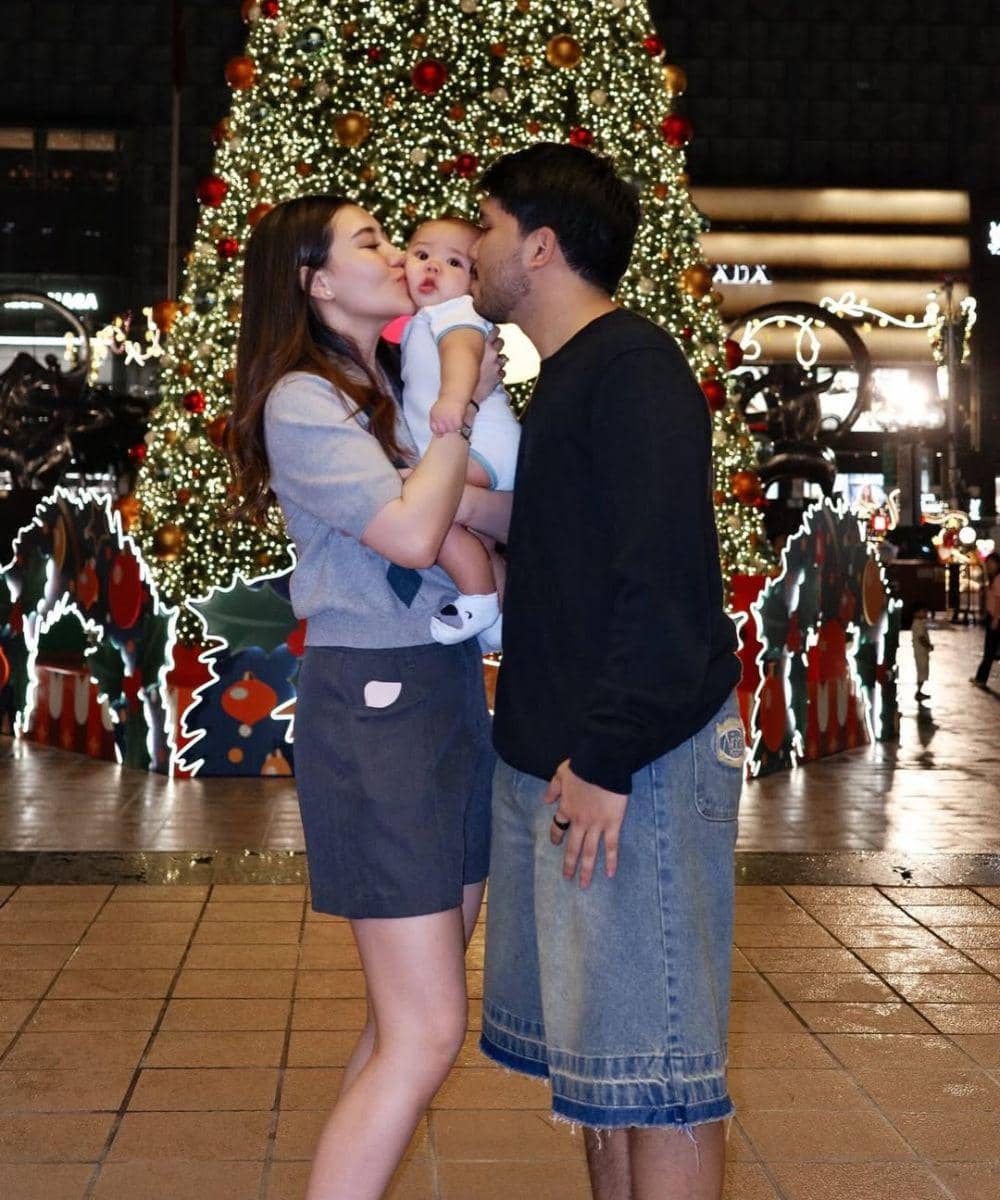 7 Foto Aaliyah dan Thariq Liburan Bersama Arash di Singapura | Popmama.com