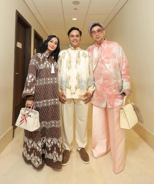 7 Foto Ressa Rizky Rassono Anak Denada, Berusia 24 Tahun | Popmama.com