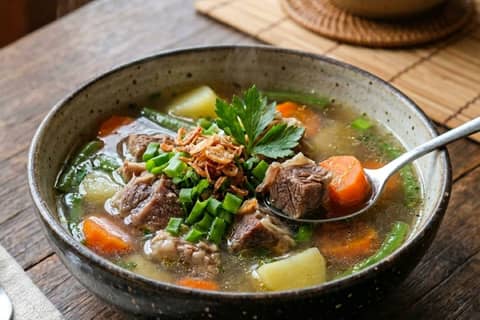 Cara Bikin Sup Daging Bening Gurih Tanpa MSG untuk Ibu Hamil | Popmama.com
